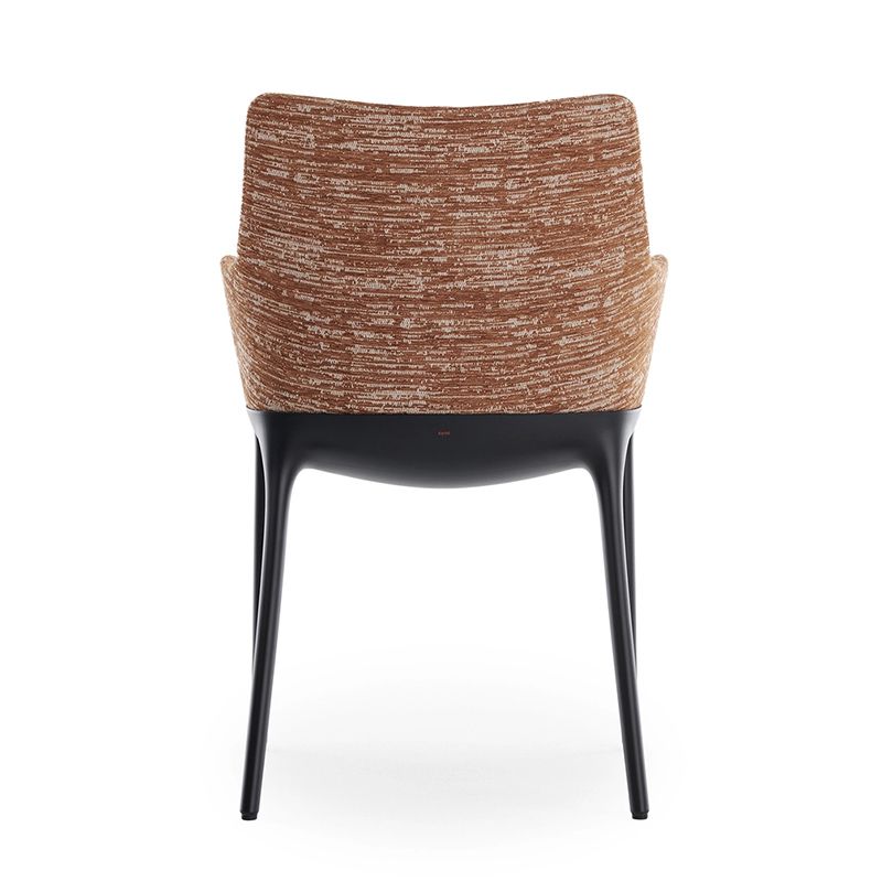エレガンツァニア｜Kartell｜カルテルオフィシャルサイト｜イタリア製 家具 インテリア 照明